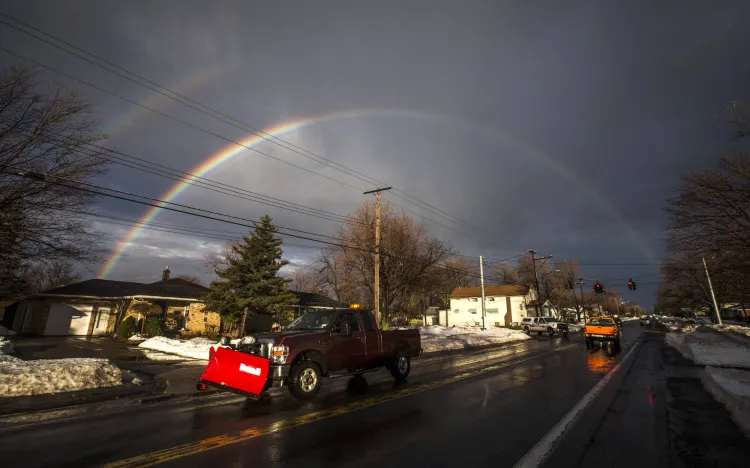 Winter Storm Threatens Thanksgiving Travel; East Coast Could Get 6 ...