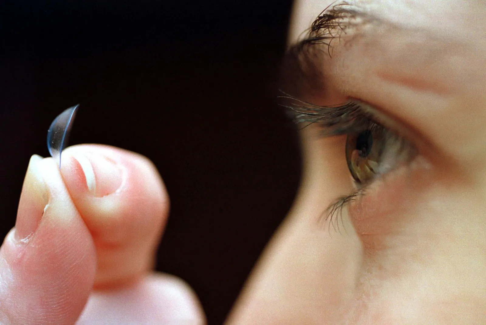 Scientists 3D-Print Contact Lens With Built-In LED - Newsweek
