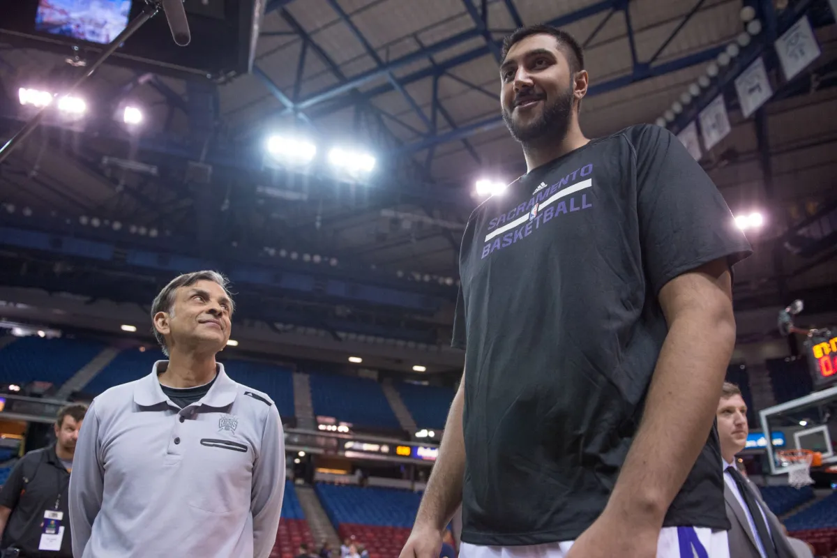 Sim Bhullar’s Long Road to Sacramento - Newsweek