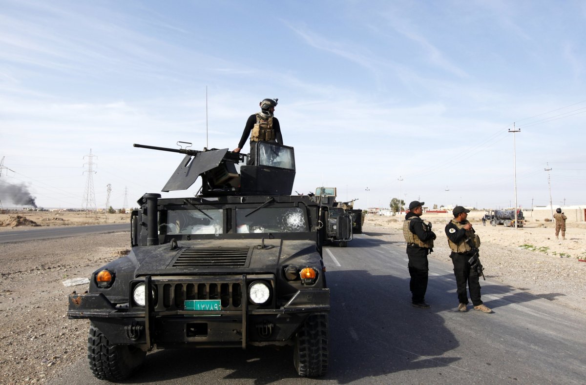 Security Forces Battle With ISIS Inside Iraq’s Largest Refinery - Newsweek