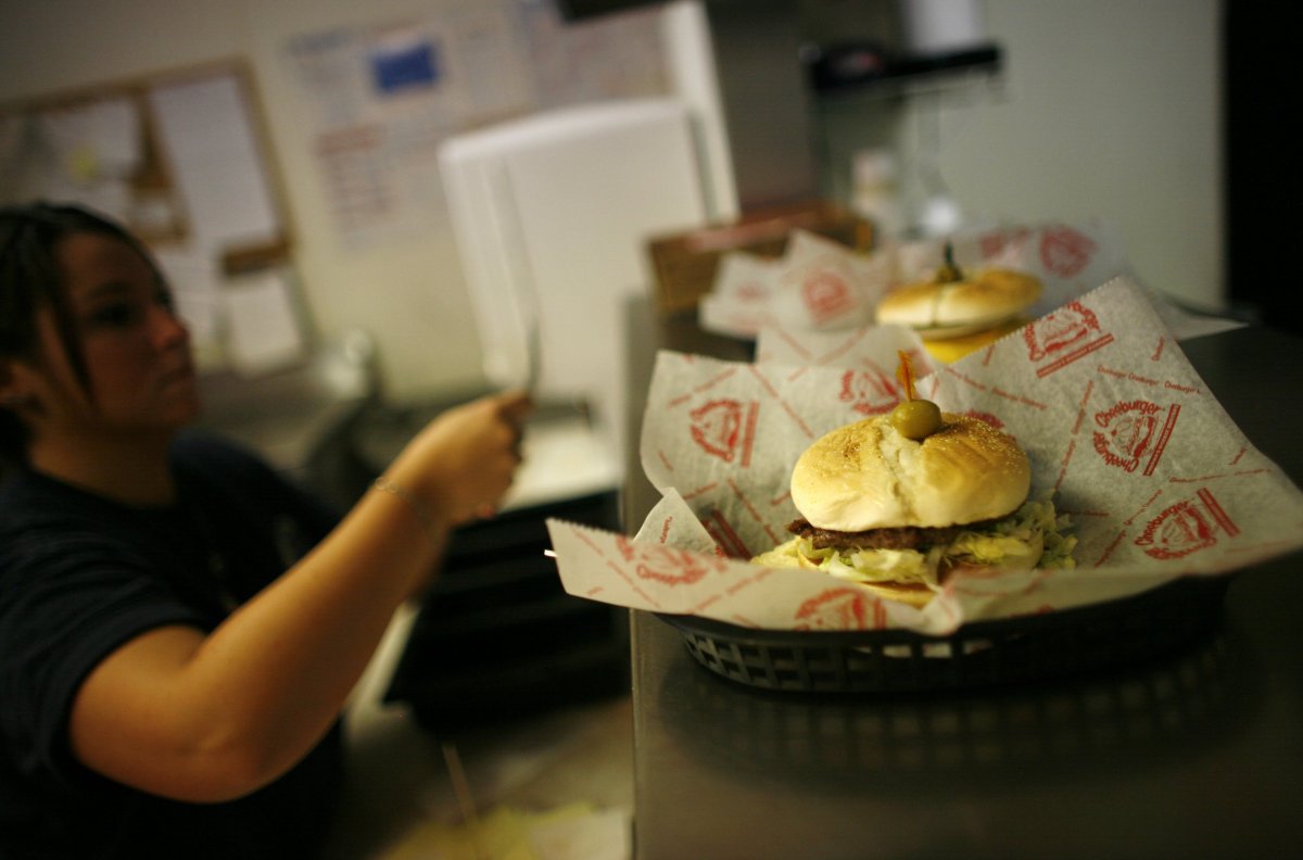 Fast-Food Wrappers Could Increase Miscarriage Risk by 16 Times - Newsweek