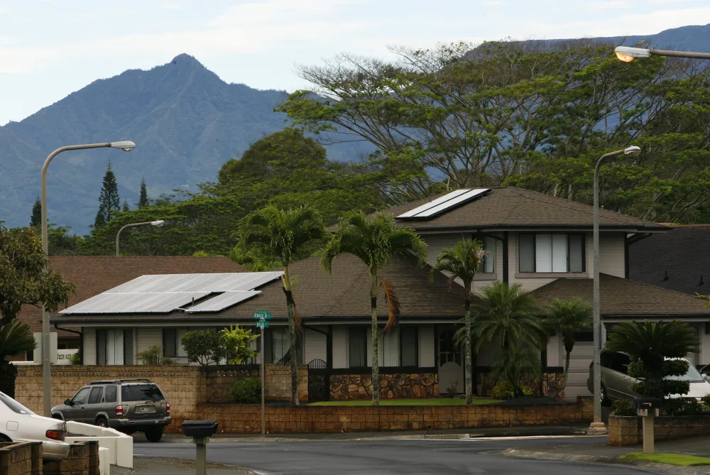 Hawaii Is Aiming for 100 Percent Energy Renewables. Can the Nation ...