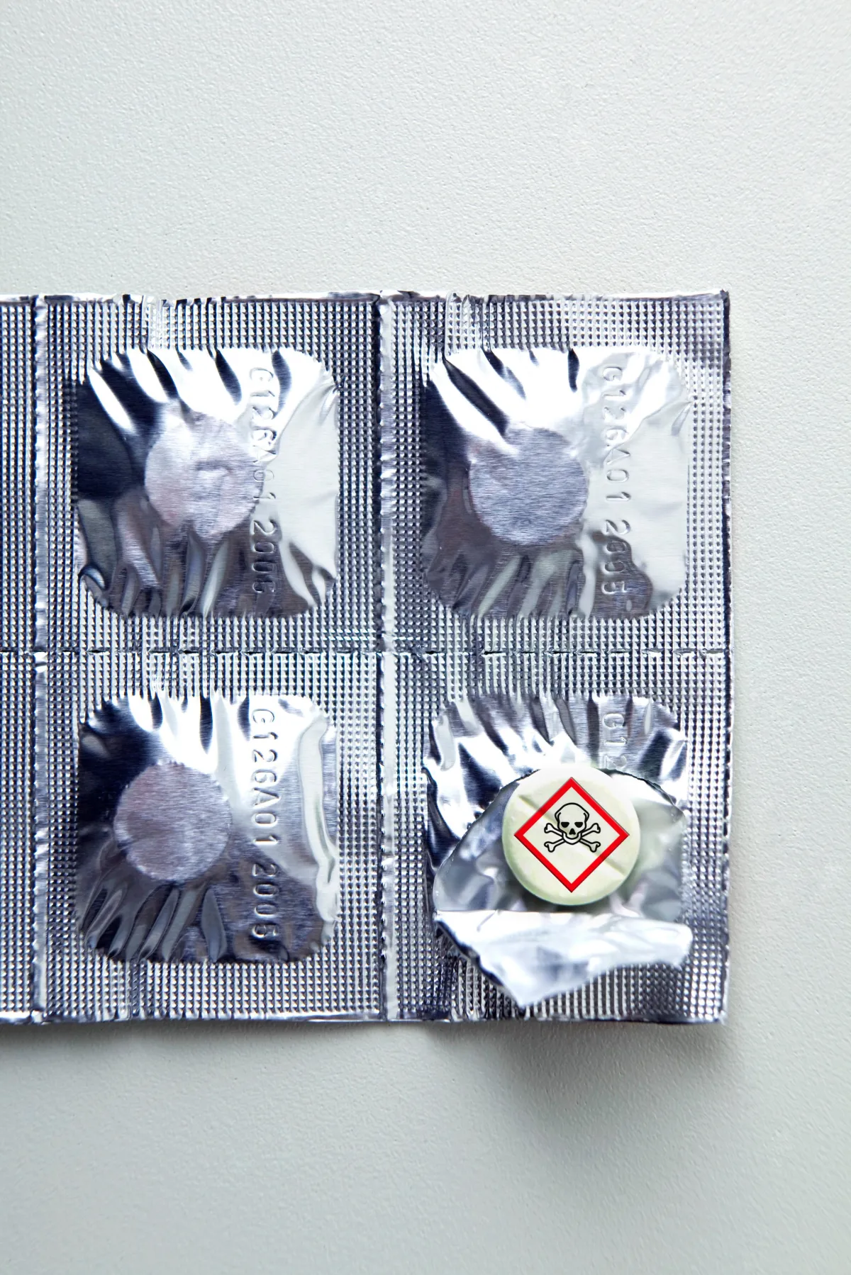 The Fake Drug Industry Is Exploding, and We Can’t Do Anything About It ...