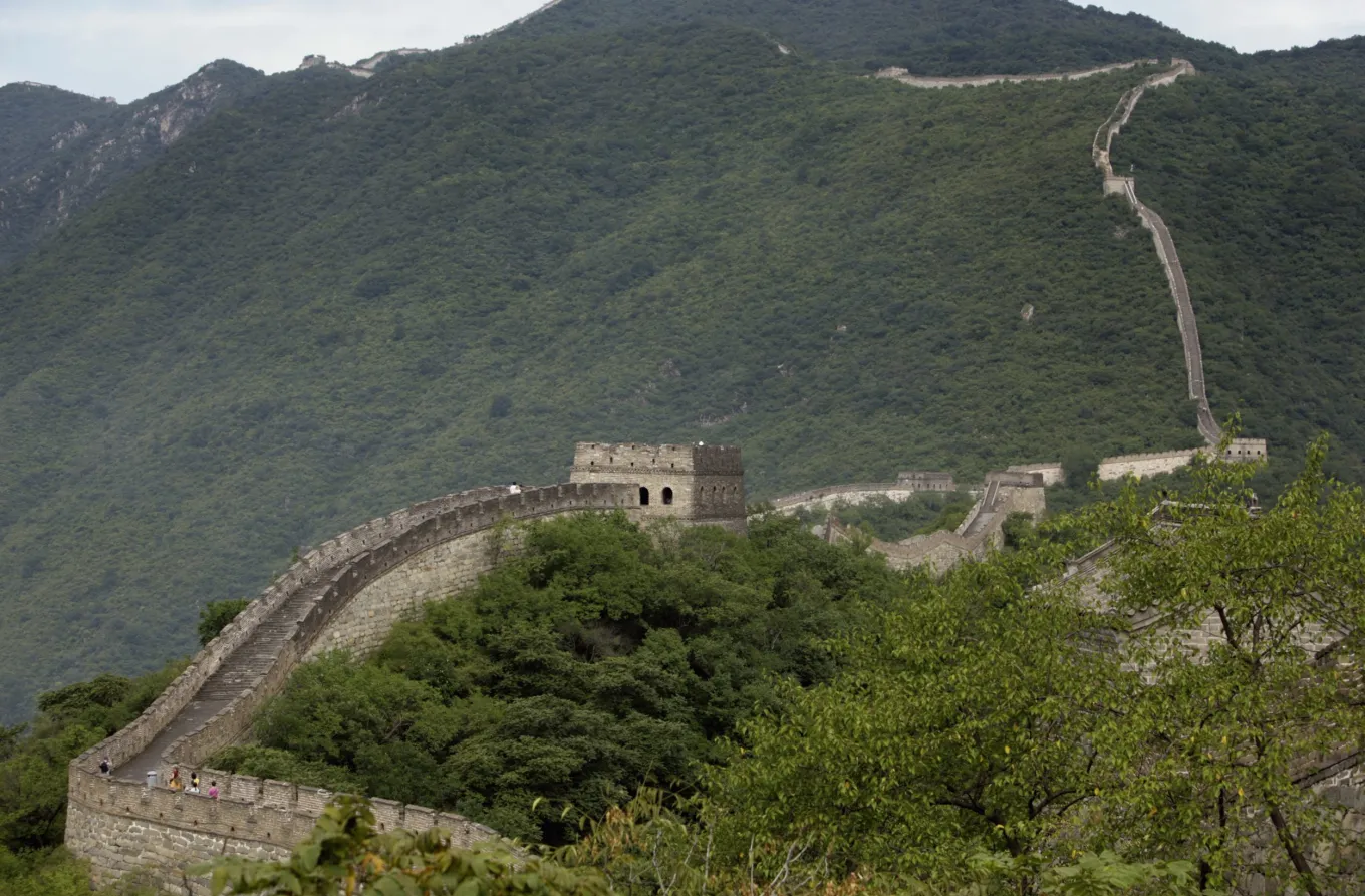 What History Tells Us About Building a Wall to Solve a Problem - Newsweek