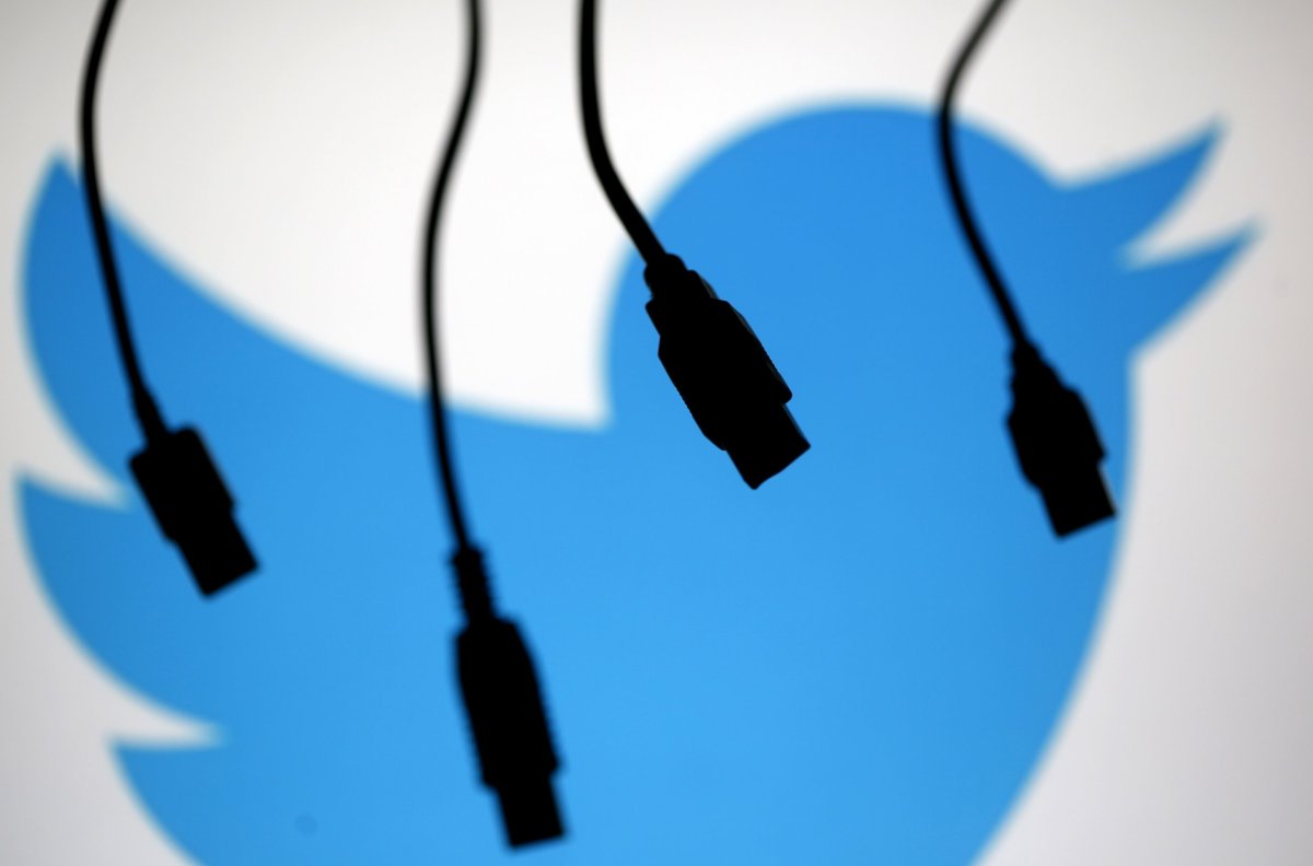 Twitter to Lay Off 336 Employees - Newsweek