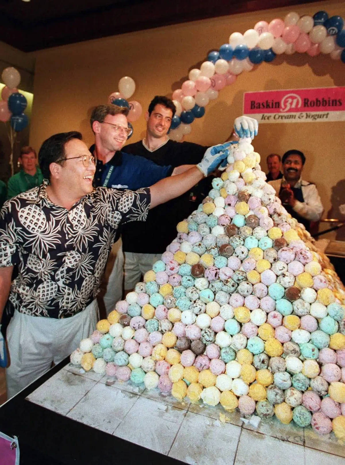In Honor of National Dessert Day, 10 World Record–Setting Treats - Newsweek