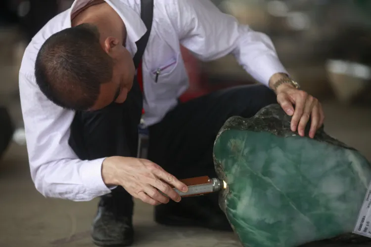Myanmar’s $31 Billion Jade Trade is ‘Biggest Natural Resource Heist’ in ...