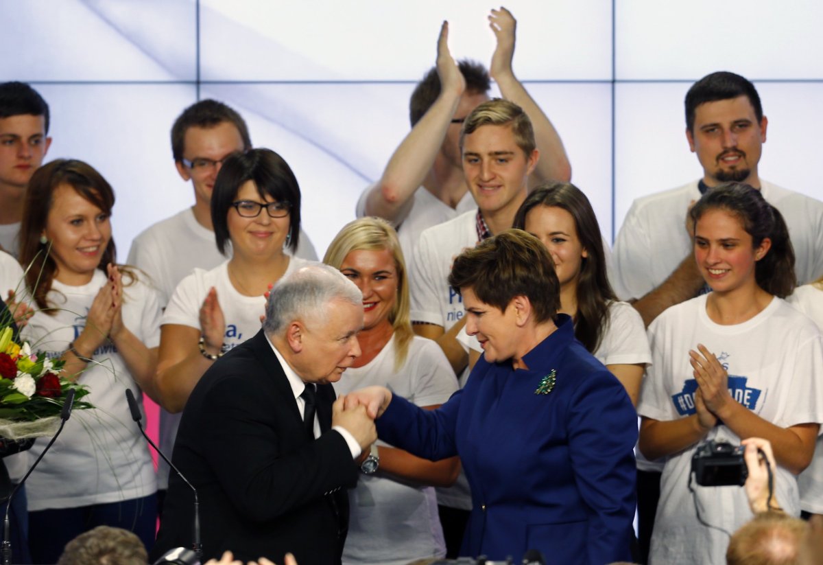 Poland Elects Anti-Putin Government - Newsweek