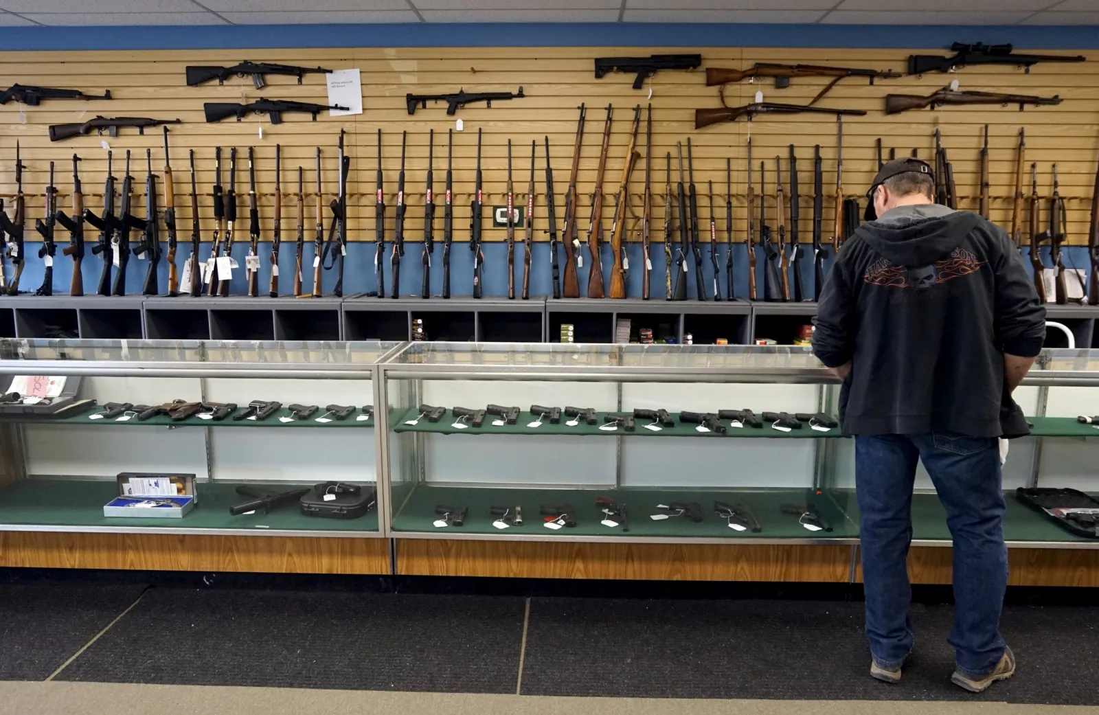 What the Second Amendment Really Says About Arms Control - Newsweek