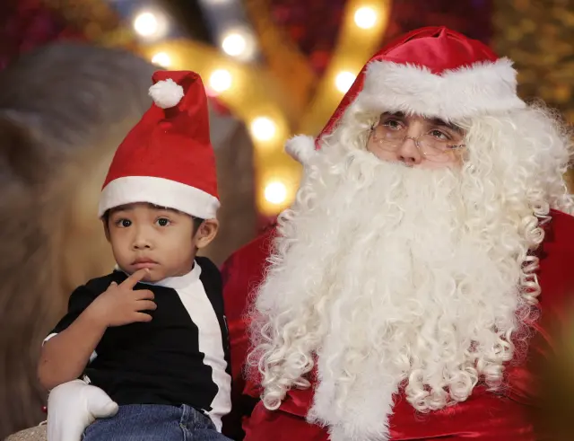 Should Parents Tell the Truth About Santa? - Newsweek