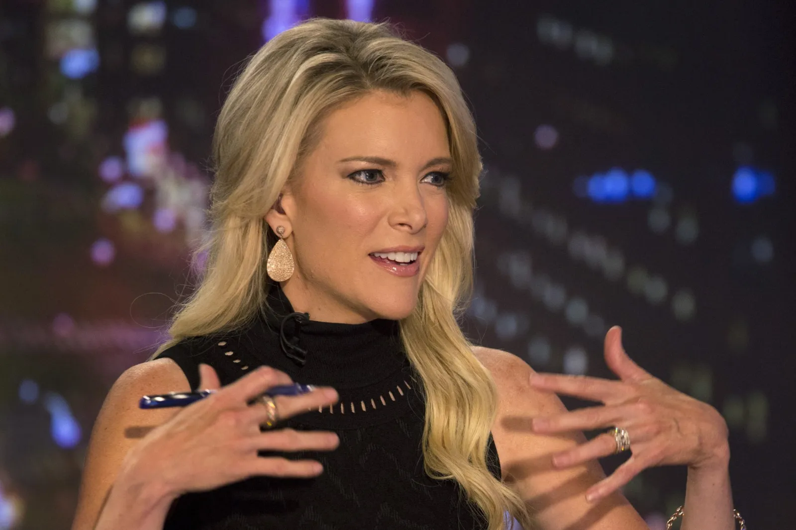 Megyn Kelly, Bret Baier and Chris Wallace Will Moderate Tonight’s Fox ...
