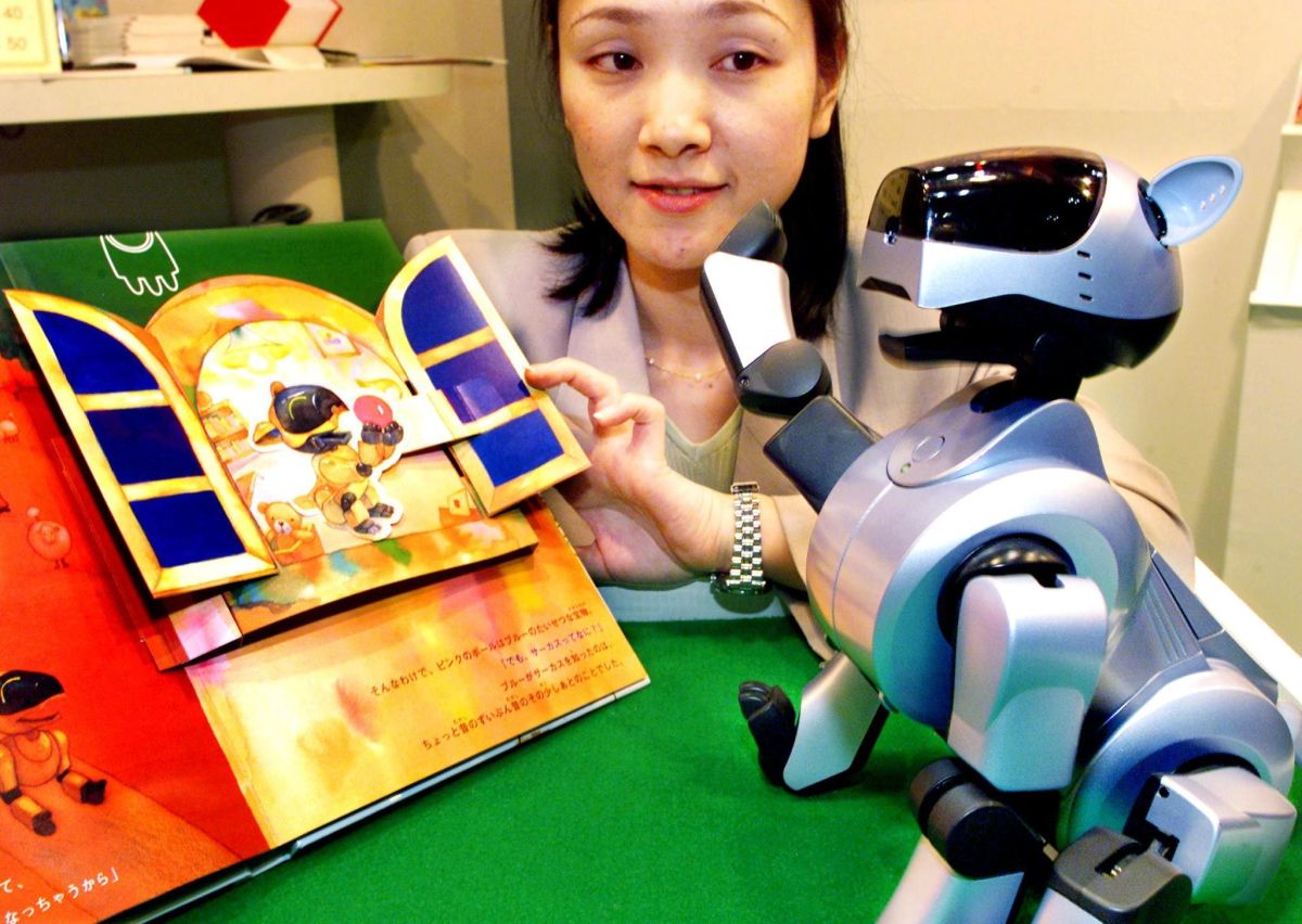 Robots Read Books to Learn Right and Wrong - Newsweek