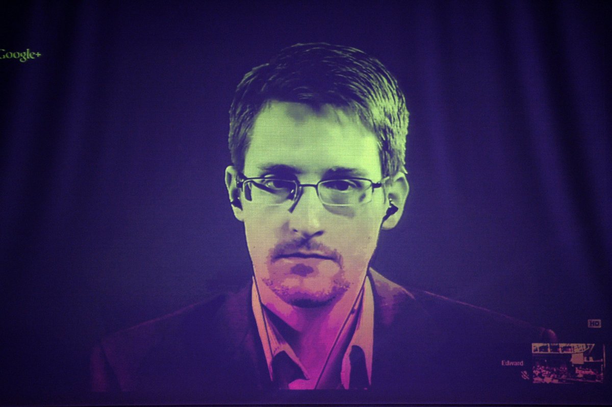 Snowden ‘Sped Up Encryption’ by Seven Years - Newsweek