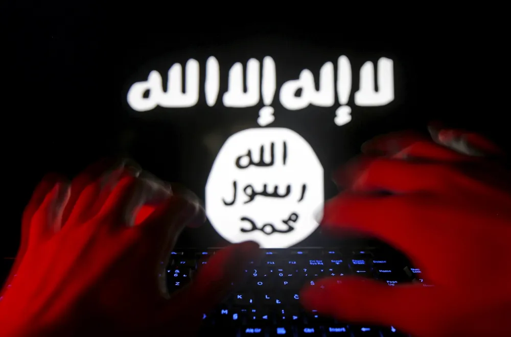 ISIS Cyber Jihadis Are ‘Garbage’ at Hacking, Top Researcher Says - Newsweek