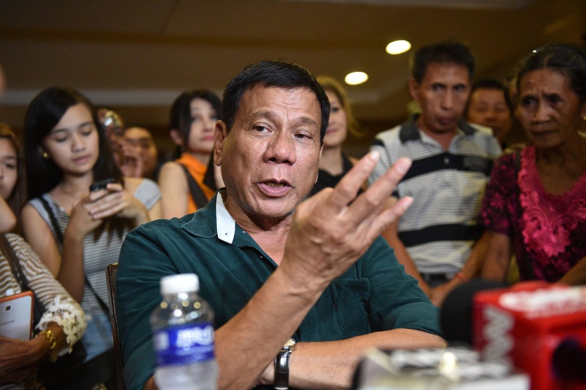 Filipino ‘Trump’ Duterte Pledges to Bring Back Death Penalty - Newsweek