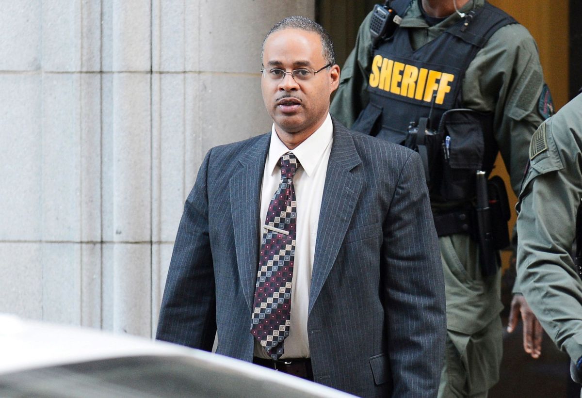 Freddie Gray Case: Baltimore Officer Not Guilty on All Charges - Newsweek
