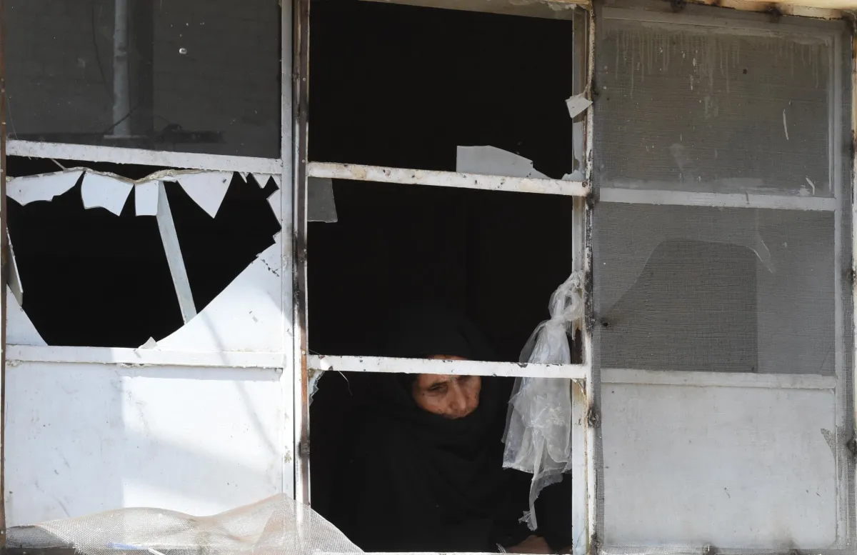 Taliban and ISIS Both Claim Quetta Hospital Suicide Bombing - Newsweek