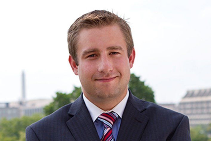 Slain DNC Staffer Seth Rich’s Family Starts Fundraising Campaign - Newsweek