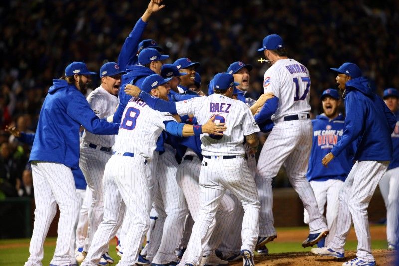 Cubs Fans Rejoice as ‘Lovable Losers’ Win First Pennant in 71 Years ...