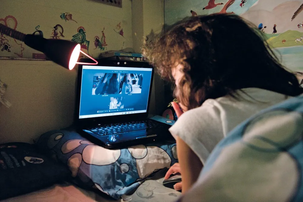 Is the Internet Making Us Crazy? What the New Research Says - Newsweek