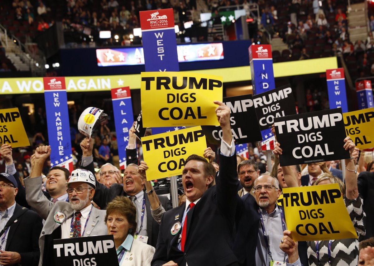 Why Donald Trump Can’t Save the Coal Industry - Newsweek