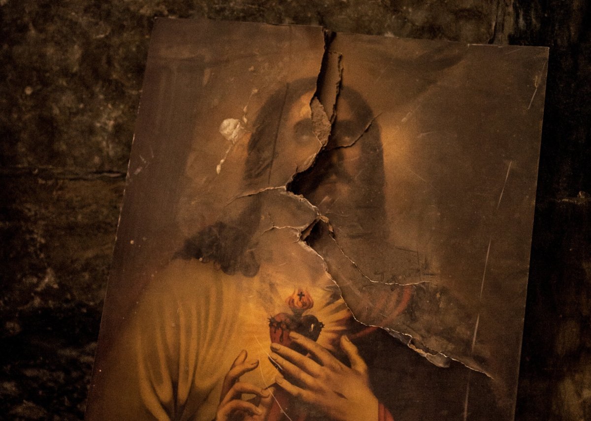 ISIS Is Almost Defeated in Iraq, but Thousands of Christians Refuse to ...