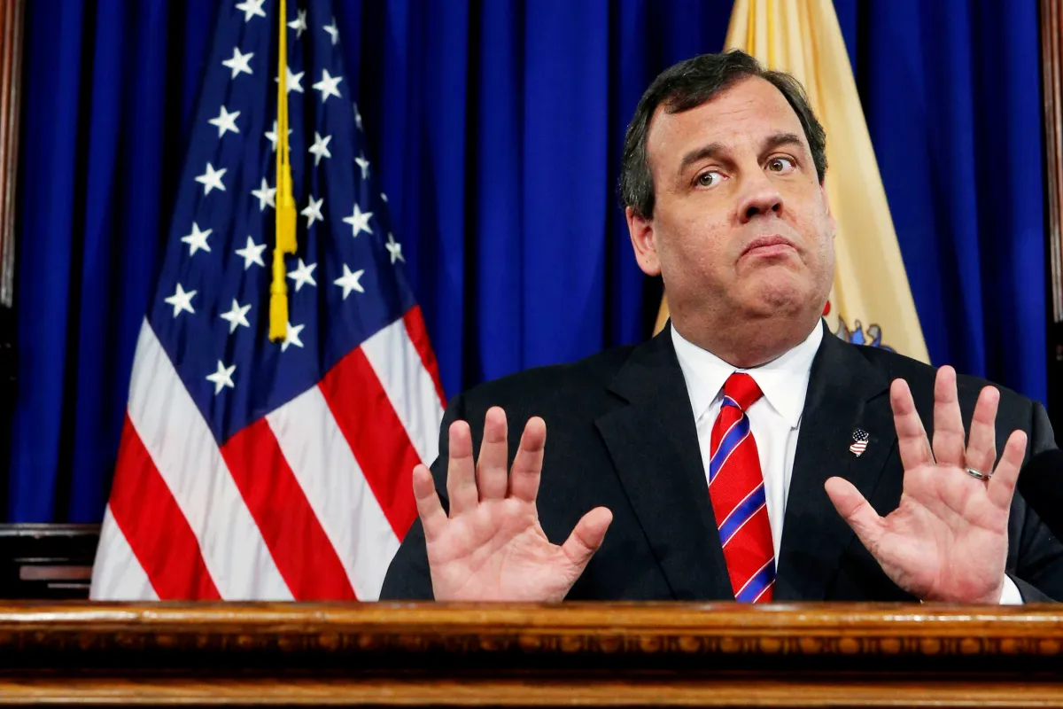 Chris Christie ‘Did Not Get Any Sun’ When He Relaxed on Beach He Closed ...