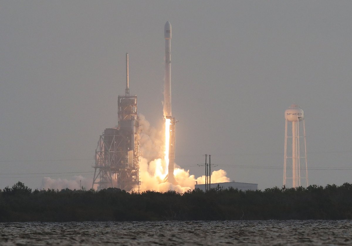 Mission to Mars: Elon Musk Says World’s Most Powerful Rocket to be ...