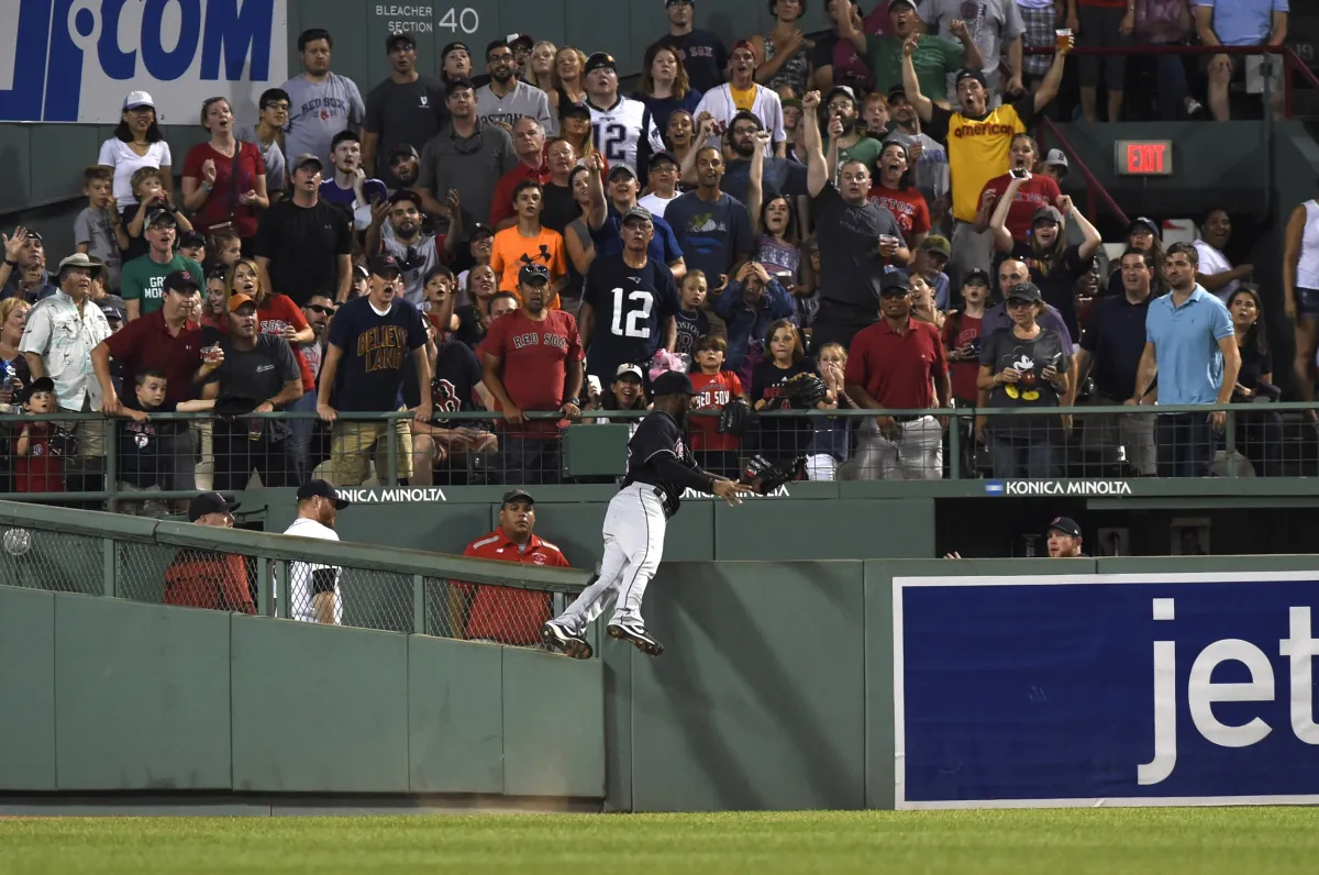 Watch Austin Jackson Make the Best Catch You’ll Ever See for the ...