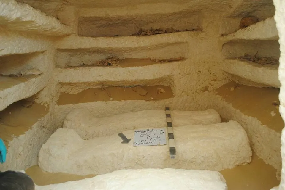 Ancient Egypt: Tombs More Than 2,000 Years Old Uncovered by ...