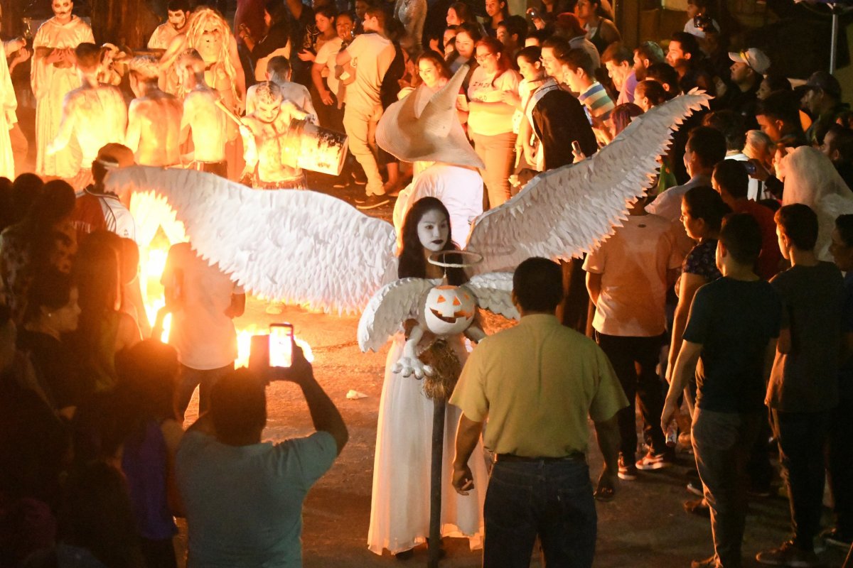 Day of the Dead Photos: See What Día de los Muertos Celebrations Look ...