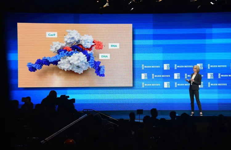 CRISPR: Watch How a Groundbreaking Gene-Editing Technique Cuts DNA ...