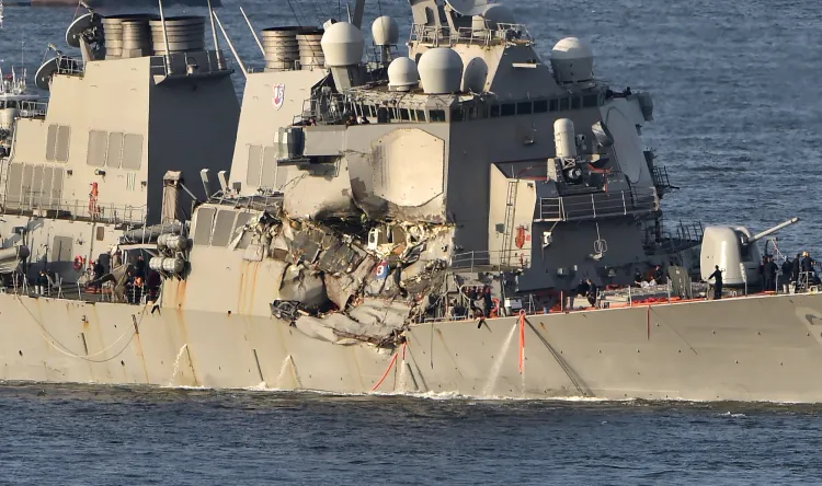 Crippled U.S. Warship Suffers More Damage as It Heads for Repairs ...