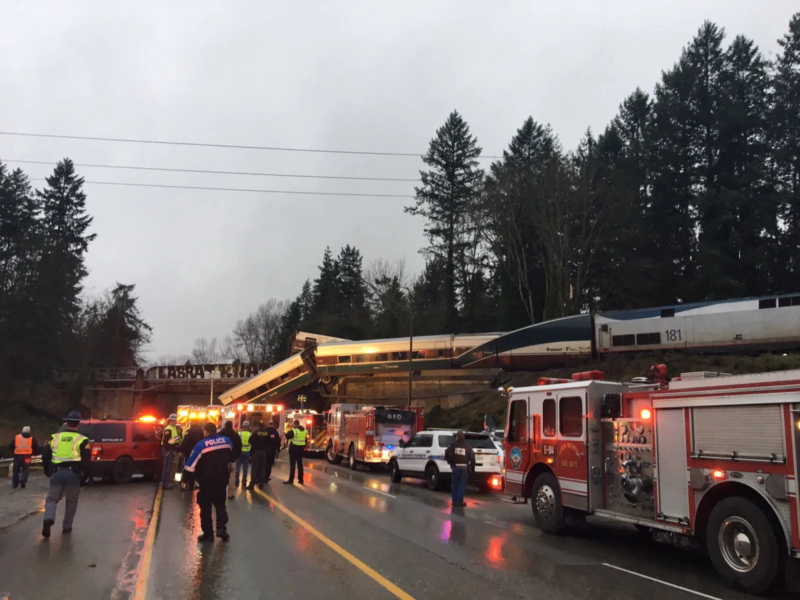 Amtrak Train Derailment Live Updates: Deaths, Injuries Reported in ...