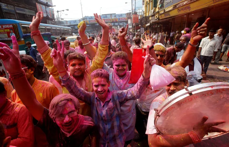 What Is Holi, the Riotous Hindu Spring Festival of Color? - Newsweek