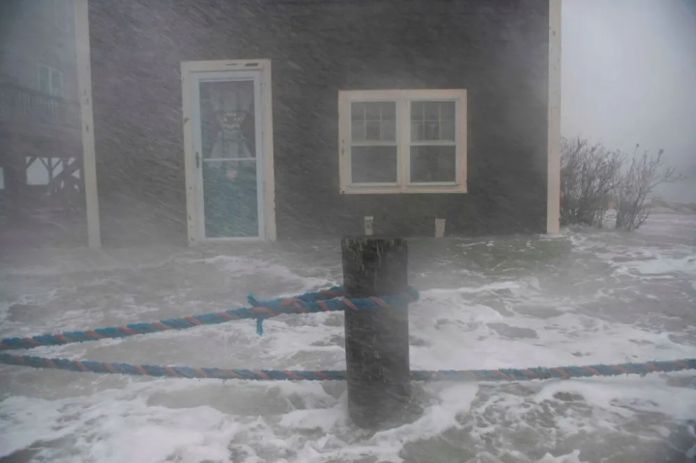 Storm Riley in Pictures: Monster Nor’Easter Lashes East Coast - Newsweek