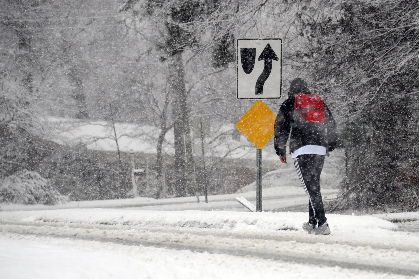 Winter Storm Uma Could Drop Up to 12 Inches of Snow in the Midwest ...