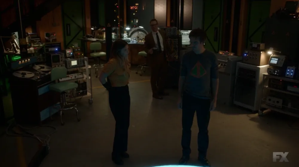 Hexagons, Wallpaper and Dennis Franz: Inside the Sets of ‘Legion ...