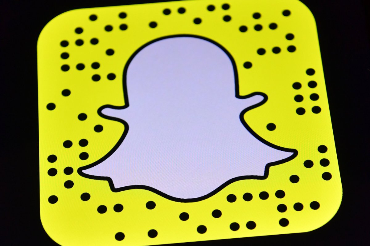 Snapchat Threat Shuts Down High School in Missouri - Newsweek