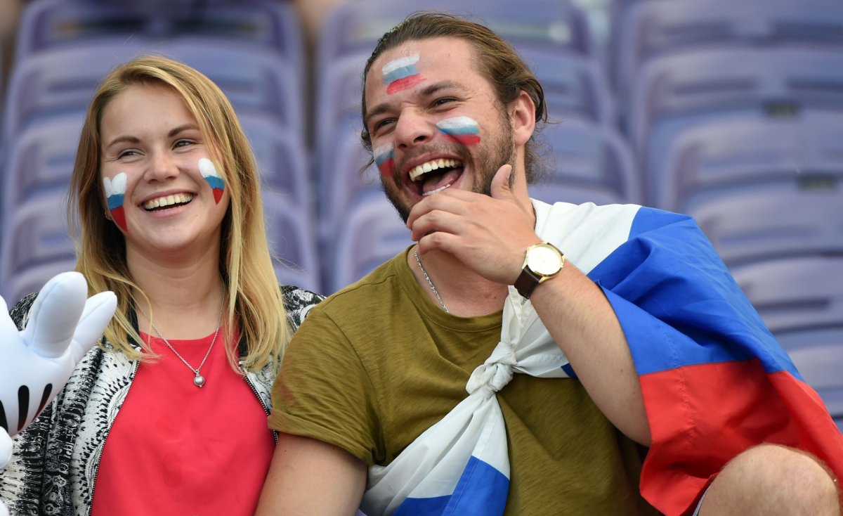 Russia Is Giving Smiling Lessons for World Cup to Make Locals Look ...
