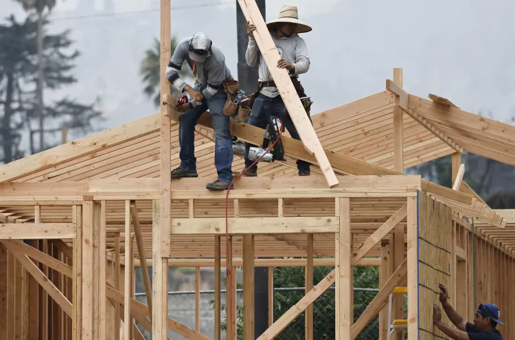 Housing Market Gets Worrying Sign From Land Sales - Newsweek