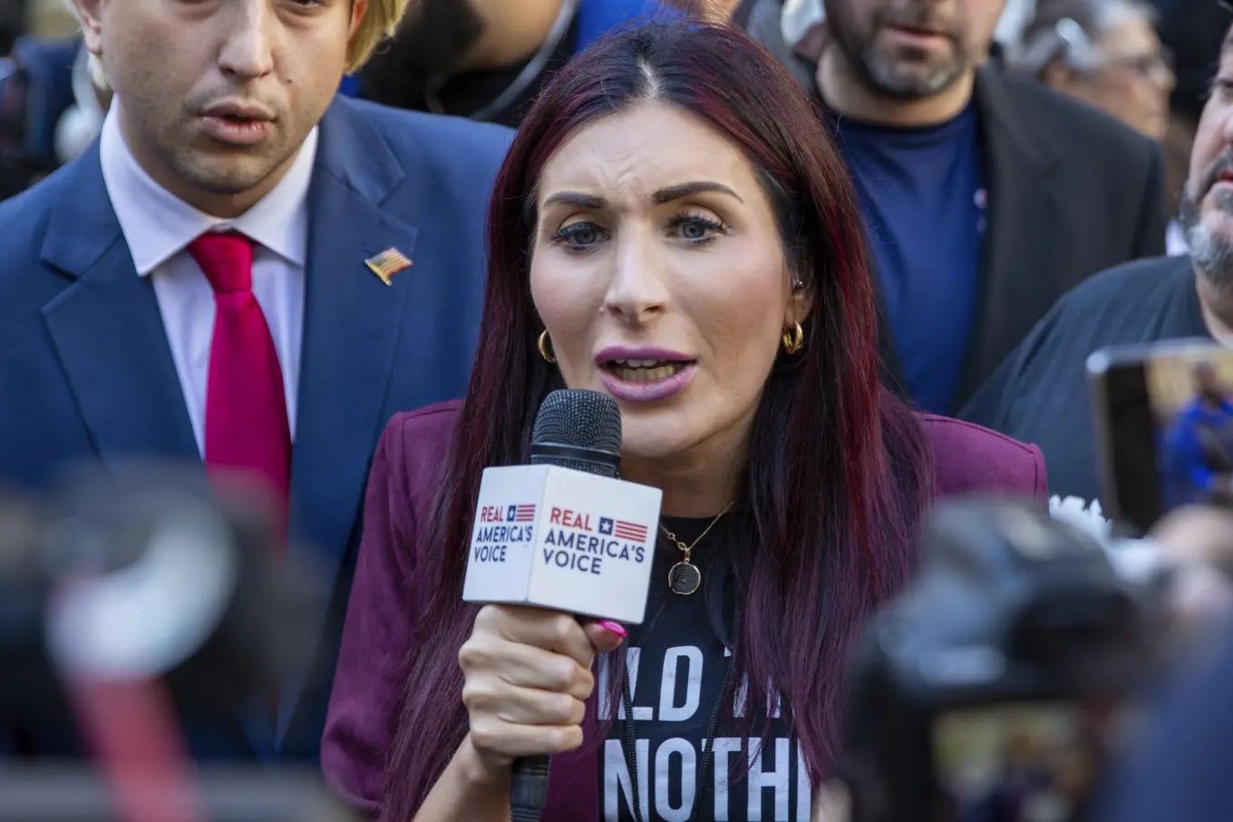 Laura Loomer Taunts Democrat Senator After Intelligence Meeting ...