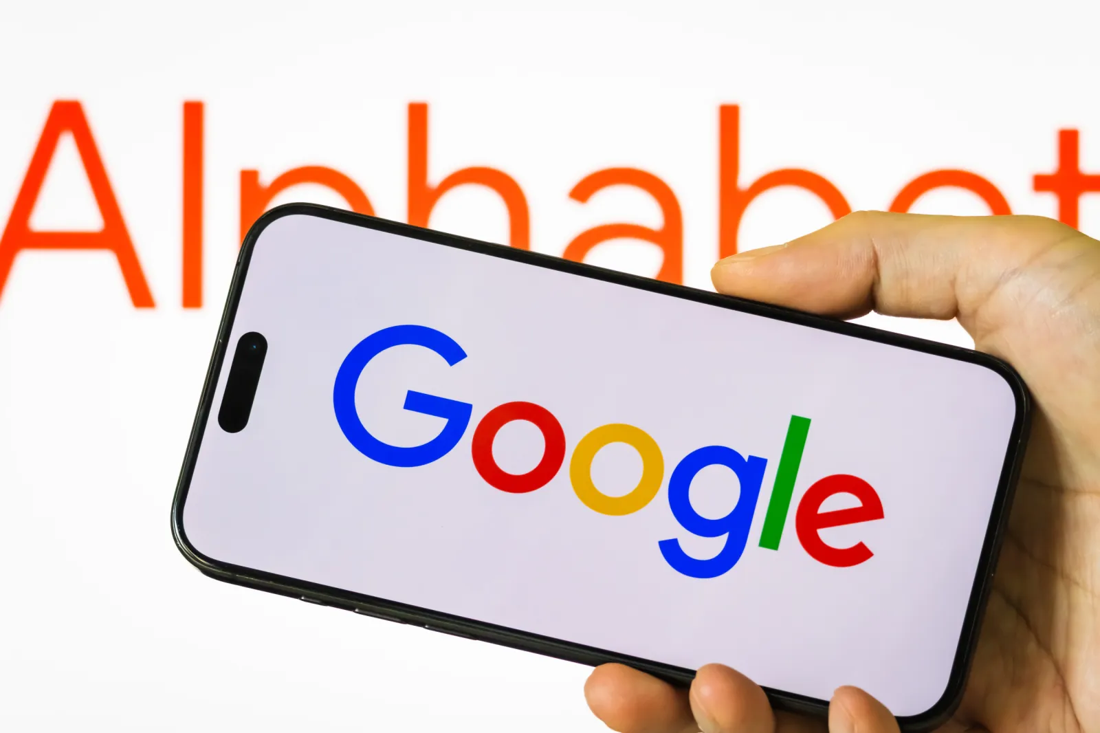 Google Makes Major Green Card Change: Report - Newsweek