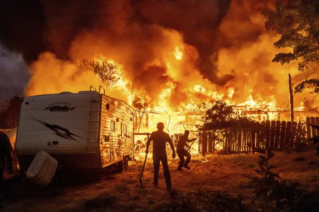 Fast-Moving Pyrite Fire Erupts In California, Forcing Evacuations ...