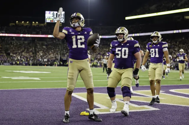 How to Watch UC Davis vs Washington: Live Stream NCAA College Football ...