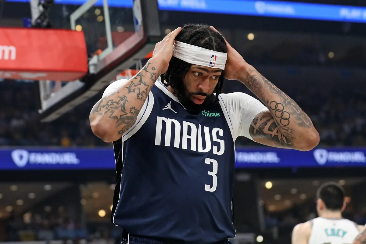 NBA Insider Gives Concerning Update on Mavericks' Anthony Davis - Newsweek