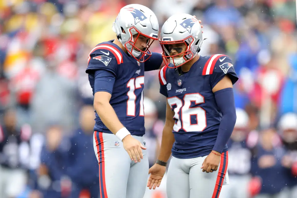 Patriots' Mike Vrabel Has 3-Word Statement on Bold Kicking Decision ...