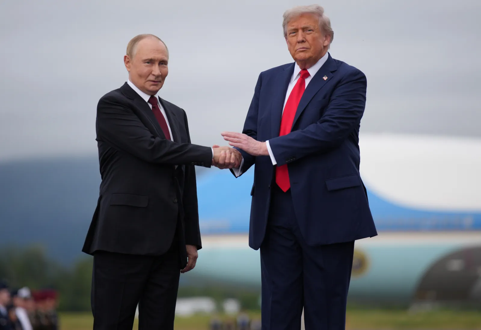 Trump Issues Update on Zelensky-Putin Talks After Russia Sanctions ...