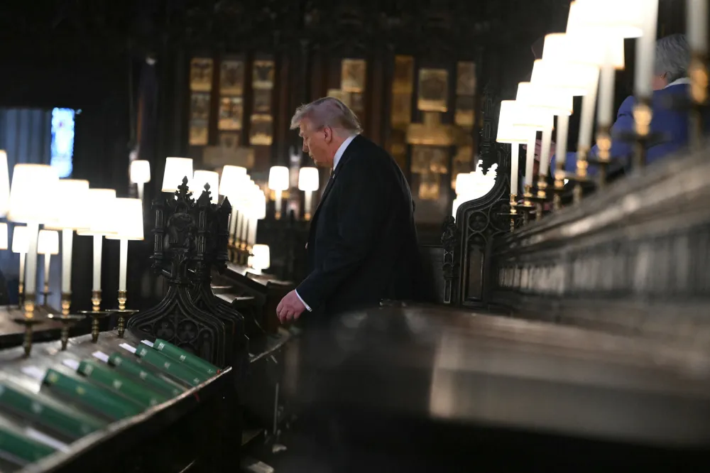 Donald Trump Heads to Meet King Charles at Windsor for UK State Visit ...