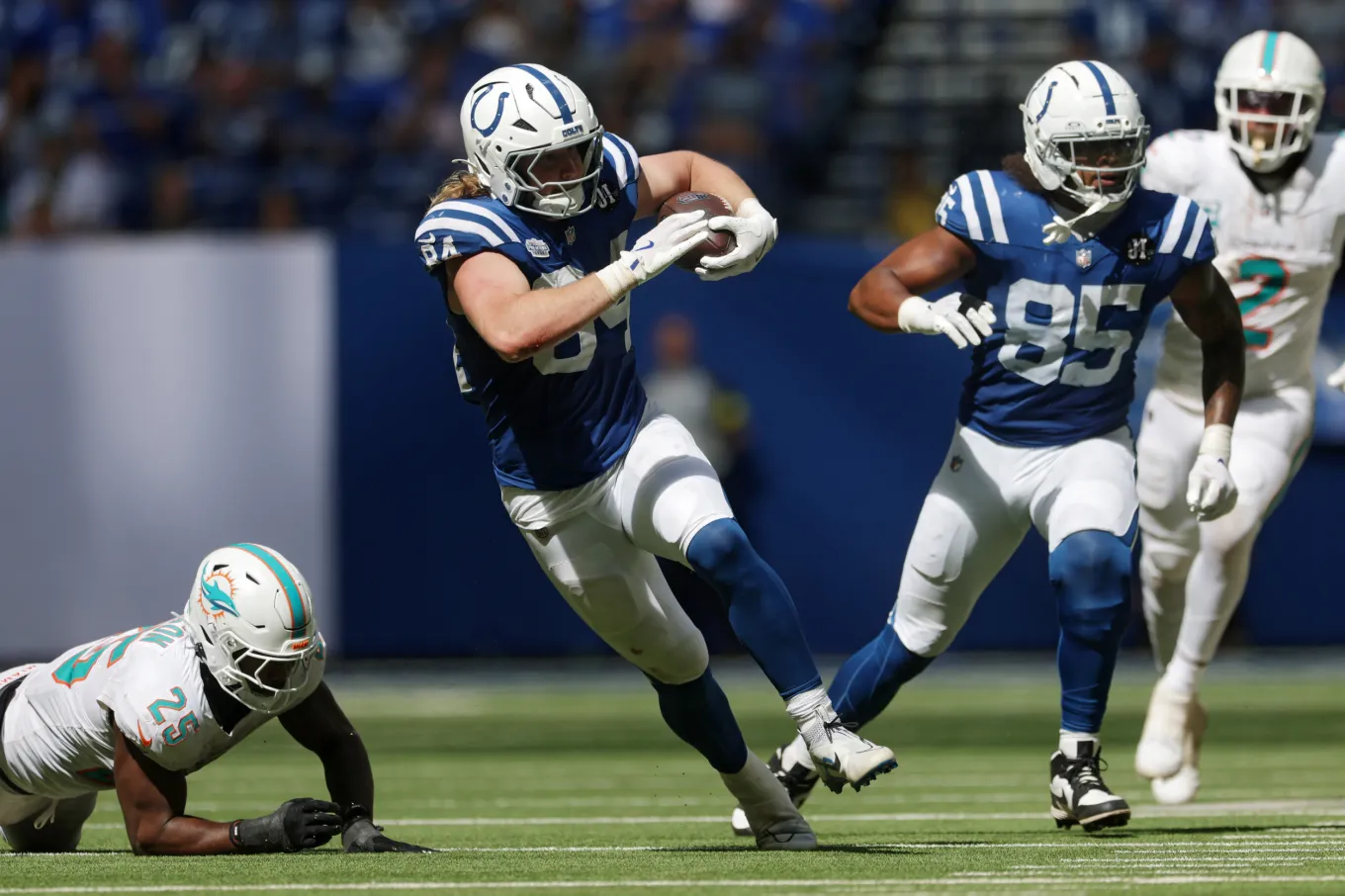 Colts' Standout Rookie Tyler Warren Lands on Injury Report - Newsweek